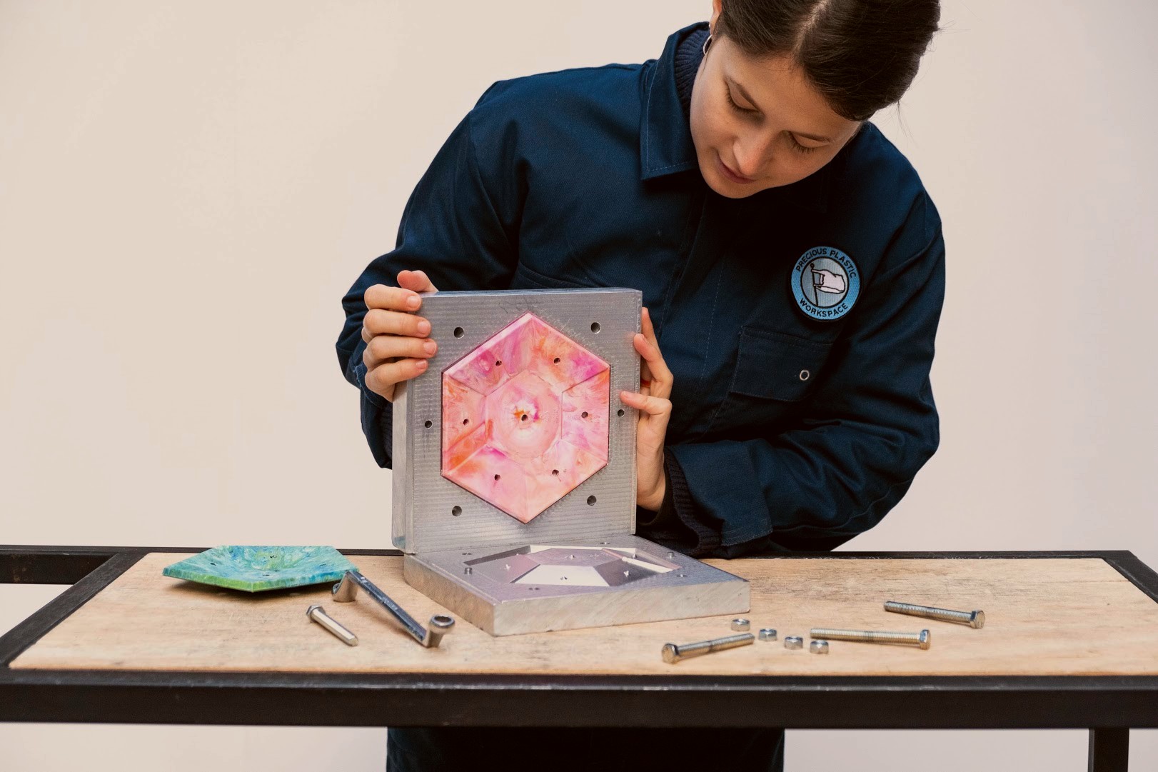 Precious Plastic CLM nace para dar una nueva vida al plástico reciclado