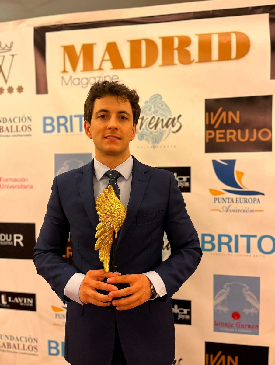 Madrid Magazine premia la trayectoria de Álvaro Carrillo